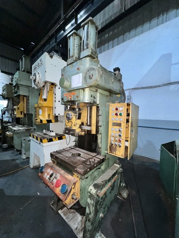 AMADA JAPAN MODEL: HA-250 - Marvel Machinery