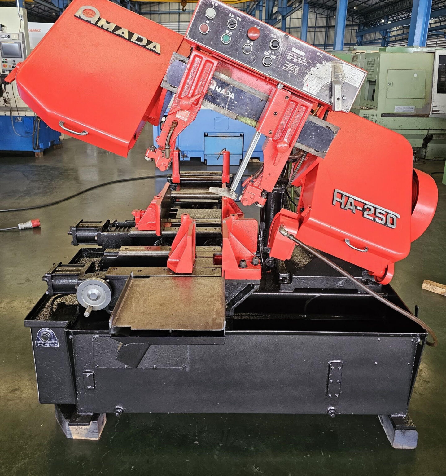 AMADA JAPAN MODEL: HA250 - Marvel Machinery